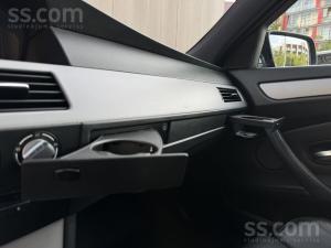 Blue BMW 525 2009 in Riga, with an engine capacity of 3.00 L and mileage of 261 thousand km for 6690 €, photo 27 on AUTOMOTO.COM.LV