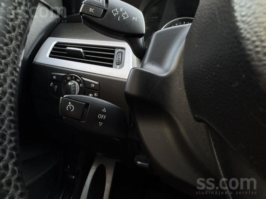 Blue BMW 525 2009 in Riga, with an engine capacity of 3.00 L and mileage of 261 thousand km for 6690 €, photo 30 on AUTOMOTO.COM.LV