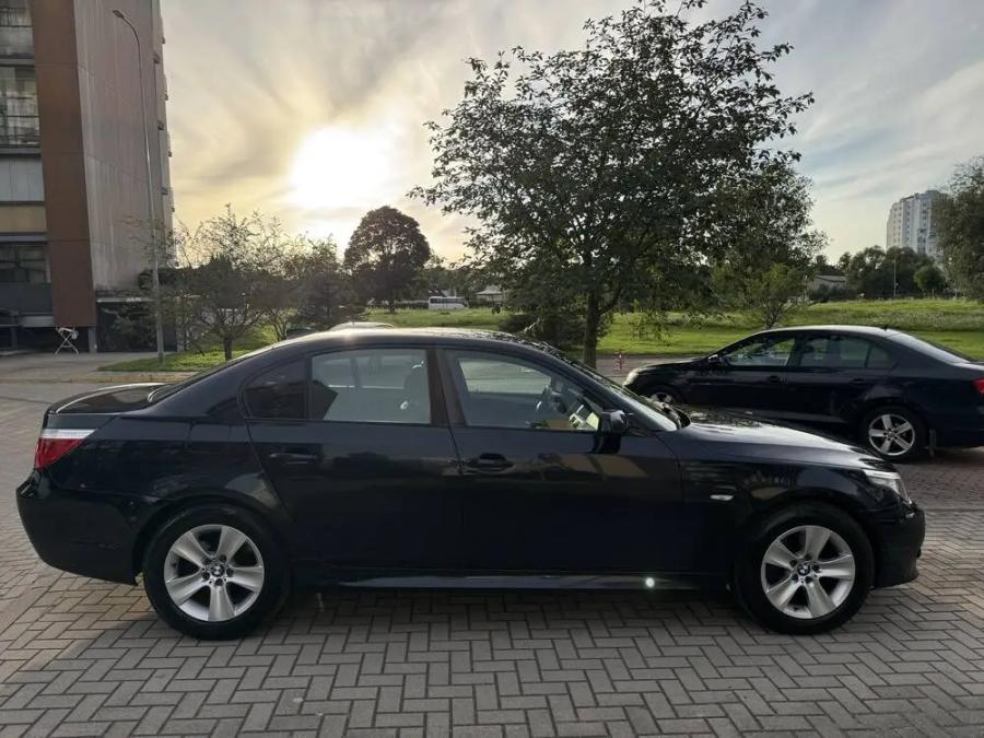 Zils BMW 525 2009 Rīga, ar dzinēja tilpumu 3.00 L un nobraukumu 261 tūkst. km par 6990 €, foto 4 vietnē AUTOMOTO.COM.LV