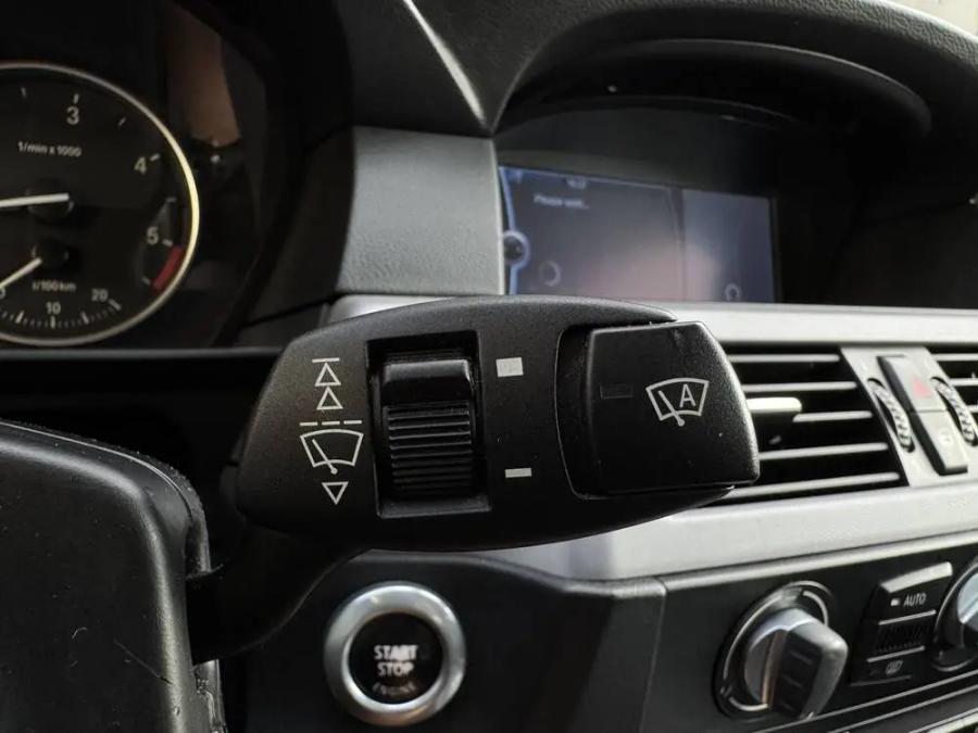 Zils BMW 525 2009 Rīga, ar dzinēja tilpumu 3.00 L un nobraukumu 261 tūkst. km par 6990 €, foto 30 vietnē AUTOMOTO.COM.LV
