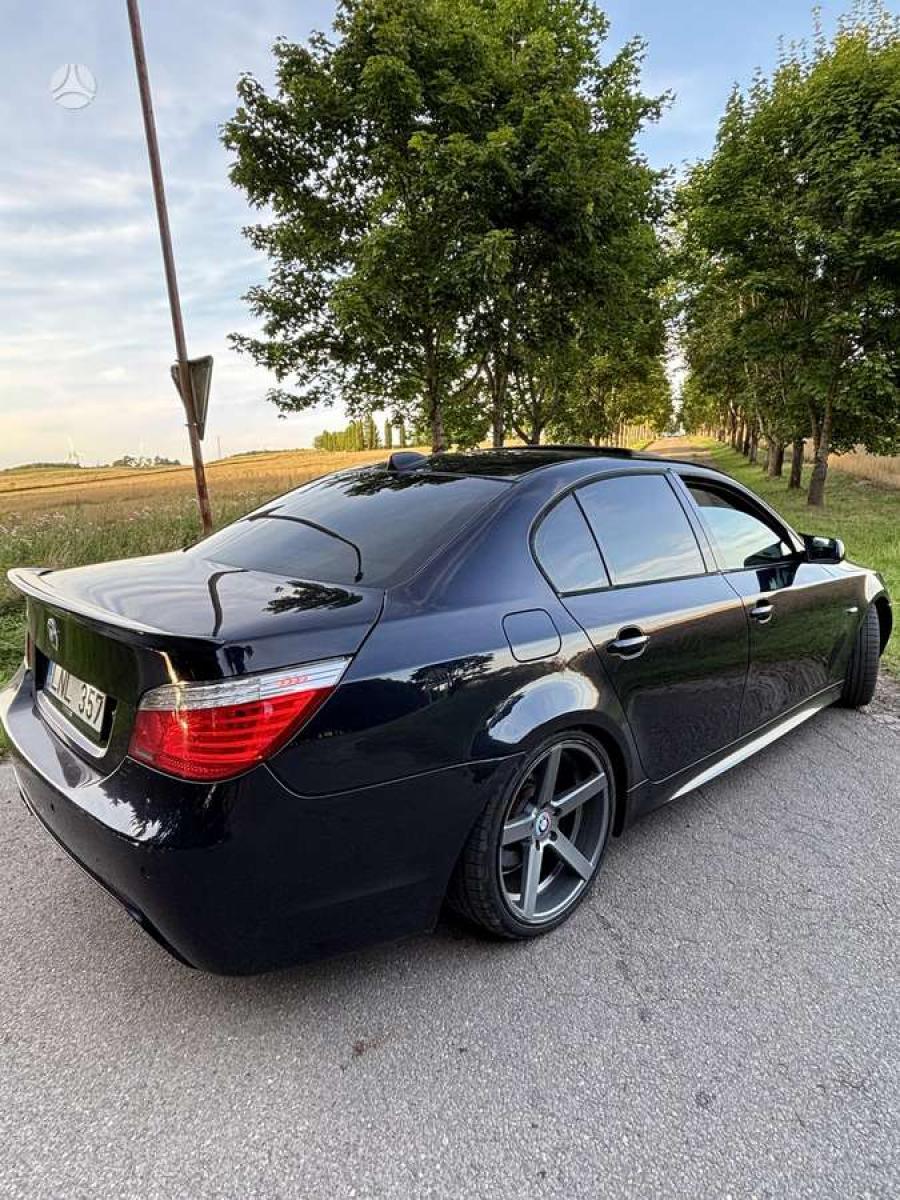 Zils BMW 525 2009 Telšiai, ar dzinēja tilpumu 2.99 L un nobraukumu 313 tūkst. km par 5200 €, foto 10 vietnē AUTOMOTO.COM.LV