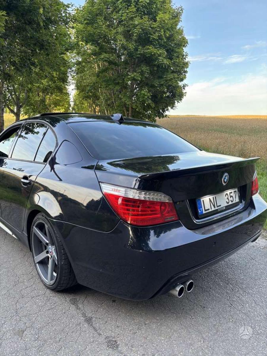 Zils BMW 525 2009 Telšiai, ar dzinēja tilpumu 2.99 L un nobraukumu 313 tūkst. km par 5200 €, foto 13 vietnē AUTOMOTO.COM.LV