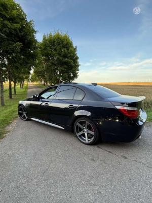Zils BMW 525 2009 Telšiai, ar dzinēja tilpumu 2.99 L un nobraukumu 313 tūkst. km par 5200 €, foto 14 vietnē AUTOMOTO.COM.LV