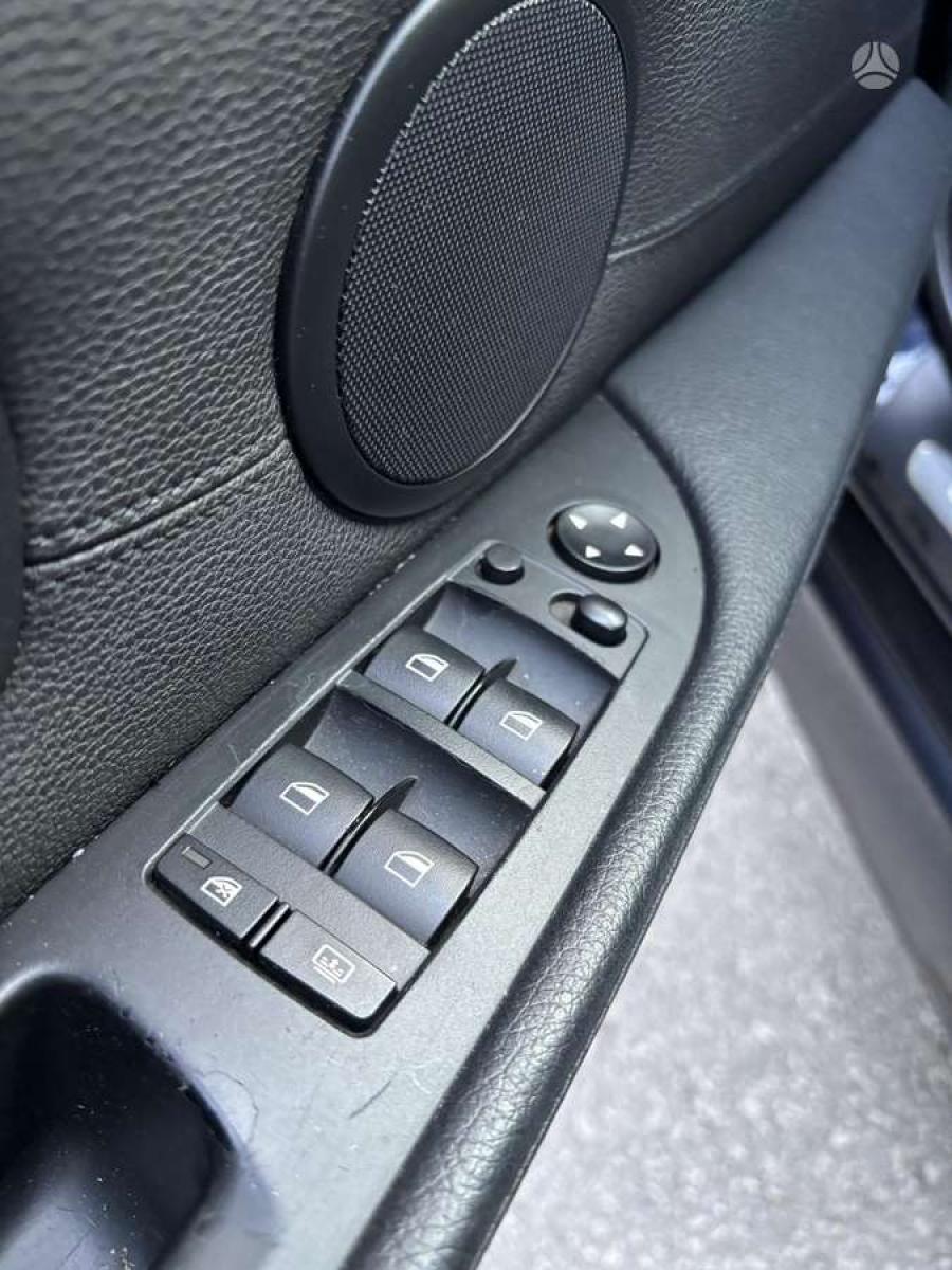 Zils BMW 525 2009 Telšiai, ar dzinēja tilpumu 2.99 L un nobraukumu 313 tūkst. km par 5200 €, foto 21 vietnē AUTOMOTO.COM.LV