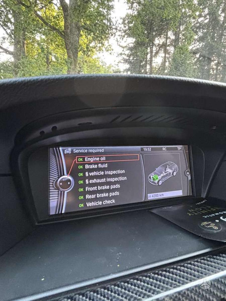 Zils BMW 525 2009 Telšiai, ar dzinēja tilpumu 2.99 L un nobraukumu 313 tūkst. km par 5200 €, foto 27 vietnē AUTOMOTO.COM.LV
