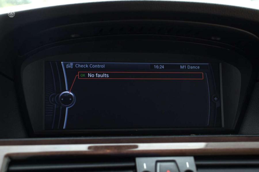 Zils BMW 525 2009 Klaipėda, ar dzinēja tilpumu 3.00 L un nobraukumu 411 tūkst. km par 6299 €, foto 29 vietnē AUTOMOTO.COM.LV