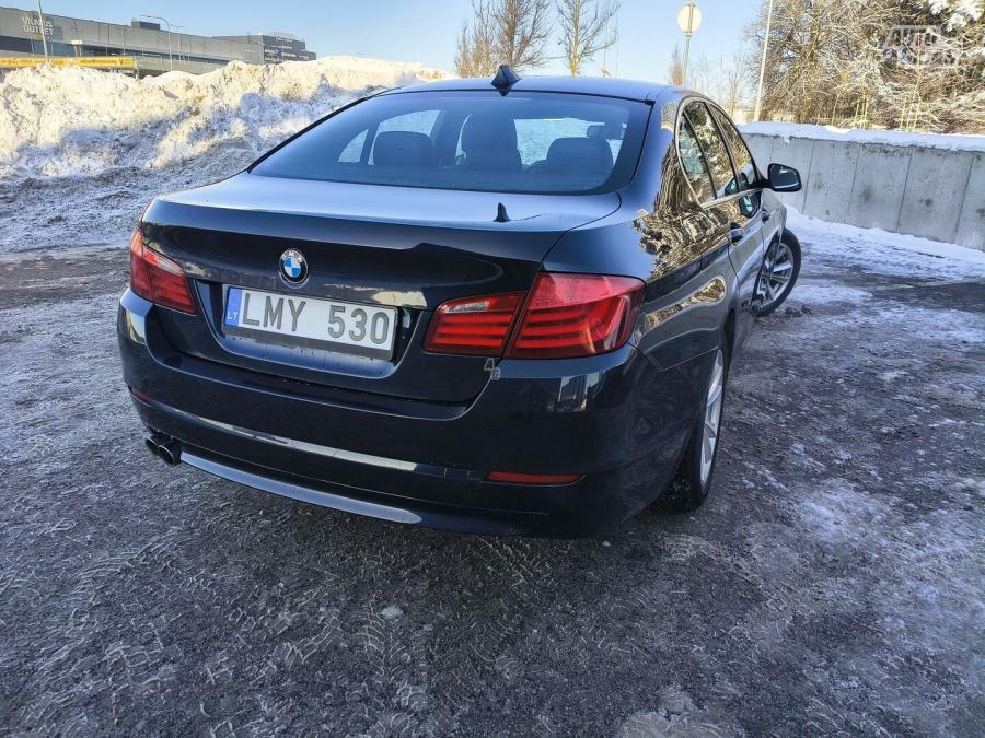 Blue BMW 525 2010 in Vilnius, with an engine capacity of 3.00 L and mileage of 328 thousand km for 7100 €, photo 1 on AUTOMOTO.COM.LV