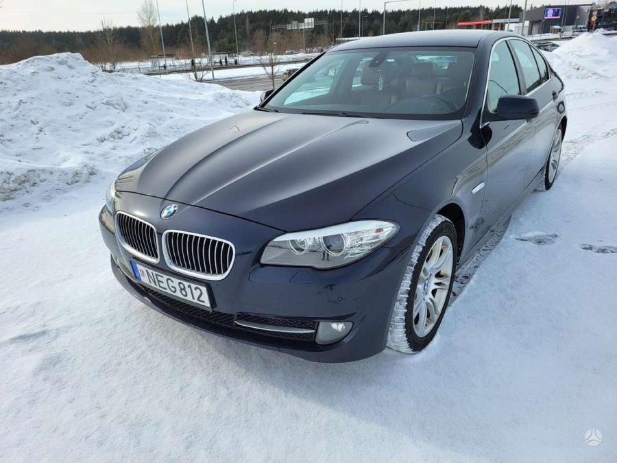 Zils BMW 525 2010 Viļņa, ar dzinēja tilpumu 2.99 L un nobraukumu 290 tūkst. km par 7800 €, foto 2 vietnē AUTOMOTO.COM.LV