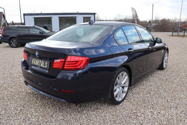 Blue BMW 525 2010 in Riga, with an engine capacity of 3.00 L and mileage of 0 thousand km for 9990 €, photo 4 on AUTOMOTO.COM.LV