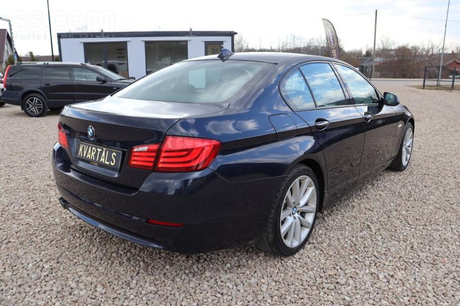 Zils BMW 525 2010 Rīga, ar dzinēja tilpumu 3.00 L un nobraukumu 0 tūkst. km par 9990 €, foto 5 vietnē AUTOMOTO.COM.LV