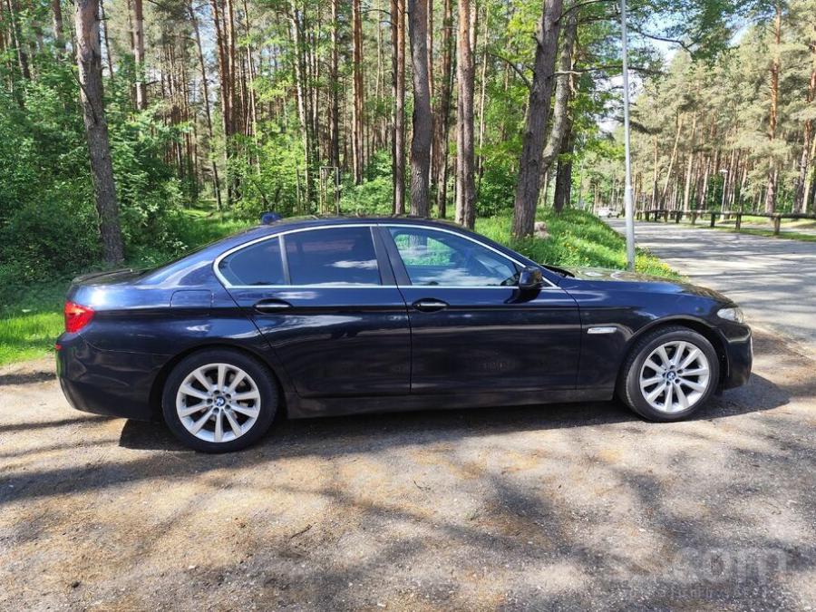 Zils BMW 525 2010 Daugavpils, ar dzinēja tilpumu 3.00 L un nobraukumu 310 tūkst. km par 7800 €, foto 6 vietnē AUTOMOTO.COM.LV