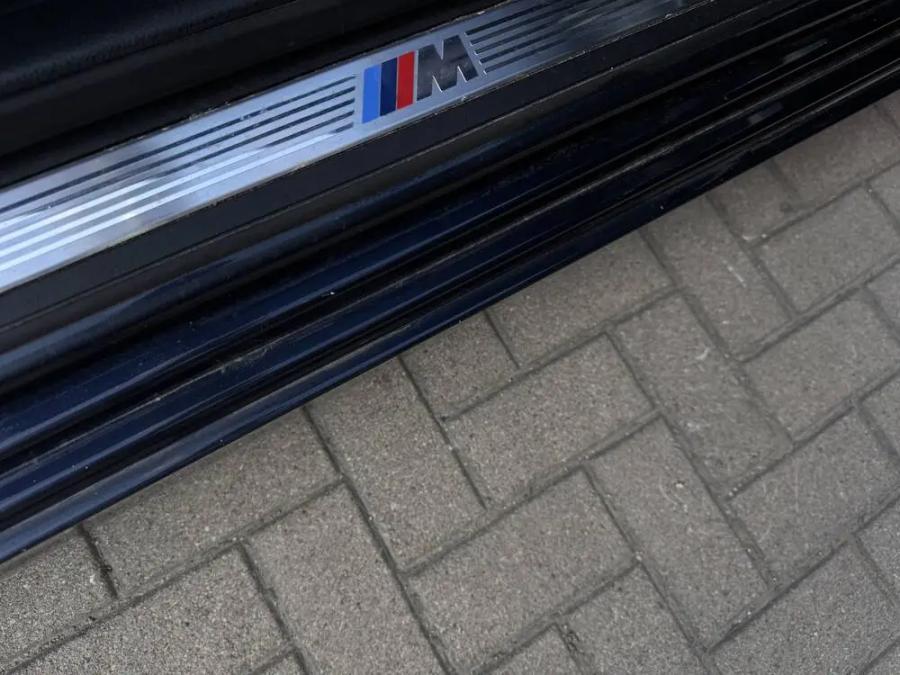 Blue BMW 525 2010 in Riga, with an engine capacity of 3.00 L and mileage of 312 thousand km for 9990 €, photo 9 on AUTOMOTO.COM.LV
