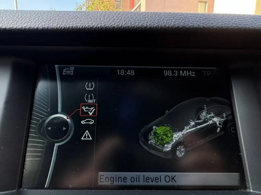 Blue BMW 525 2010 in Riga, with an engine capacity of 3.00 L and mileage of 312 thousand km for 9990 €, photo 18 on AUTOMOTO.COM.LV