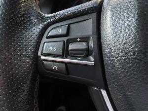 Blue BMW 525 2010 in Riga, with an engine capacity of 3.00 L and mileage of 312 thousand km for 9990 €, photo 27 on AUTOMOTO.COM.LV