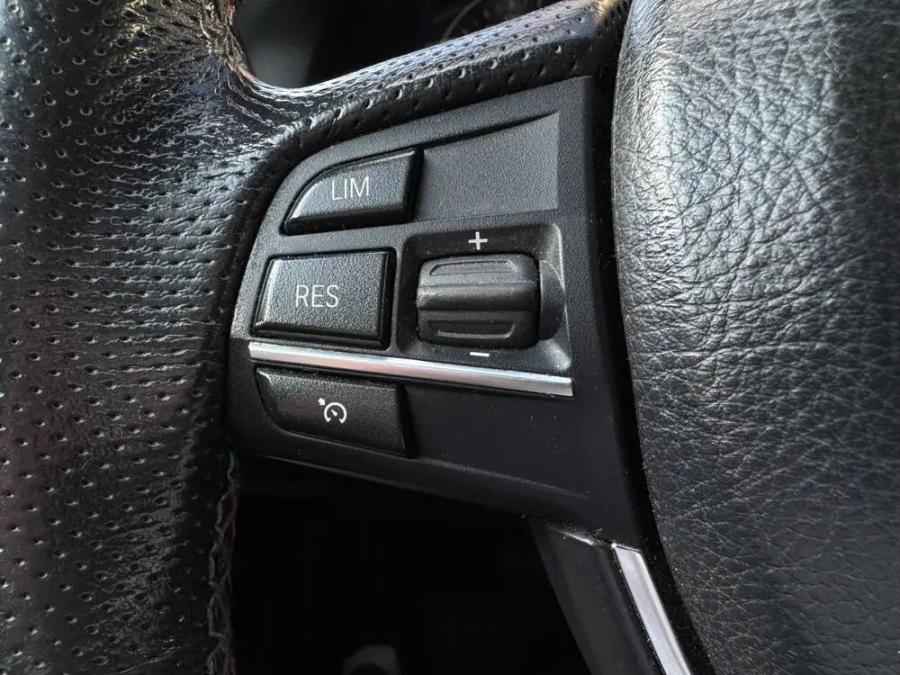 Blue BMW 525 2010 in Riga, with an engine capacity of 3.00 L and mileage of 312 thousand km for 9990 €, photo 27 on AUTOMOTO.COM.LV