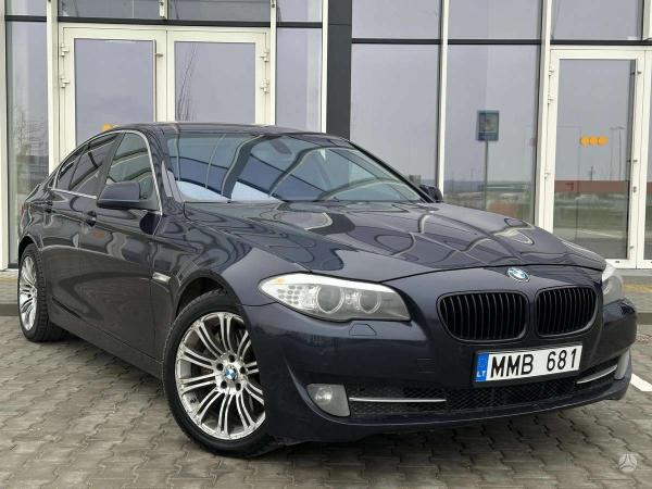Blue BMW 525 2010 in Vilnius, with an engine capacity of 2.99 L and mileage of 287 thousand km for 6500 €, photo 1 on AUTOMOTO.COM.LV