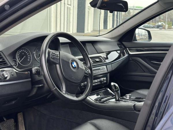 Blue BMW 525 2010 in Vilnius, with an engine capacity of 2.99 L and mileage of 287 thousand km for 6500 €, photo 8 on AUTOMOTO.COM.LV