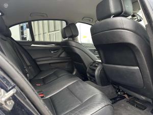 Blue BMW 525 2010 in Vilnius, with an engine capacity of 2.99 L and mileage of 287 thousand km for 6500 €, photo 11 on AUTOMOTO.COM.LV