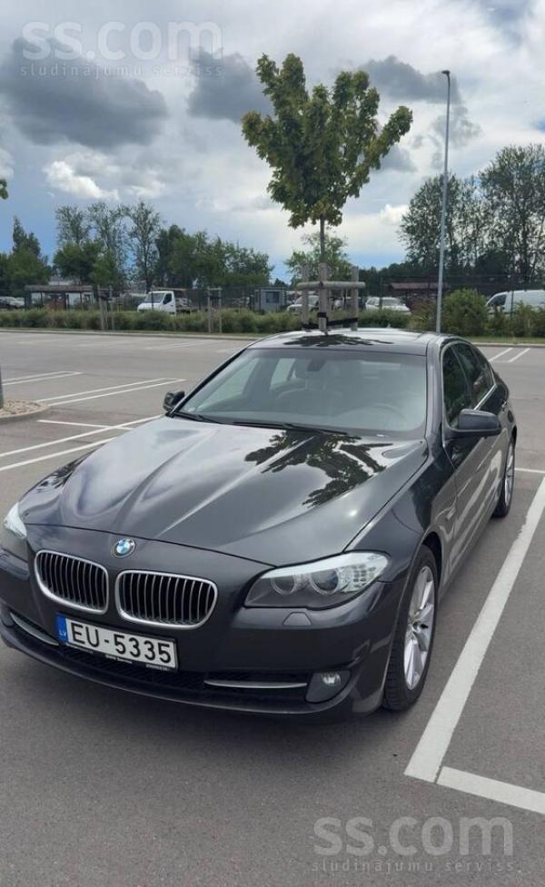 Zils BMW 525 2010 Rīga, ar dzinēja tilpumu 3.00 L un nobraukumu 288 tūkst. km par 10000 €, foto 1 vietnē AUTOMOTO.COM.LV
