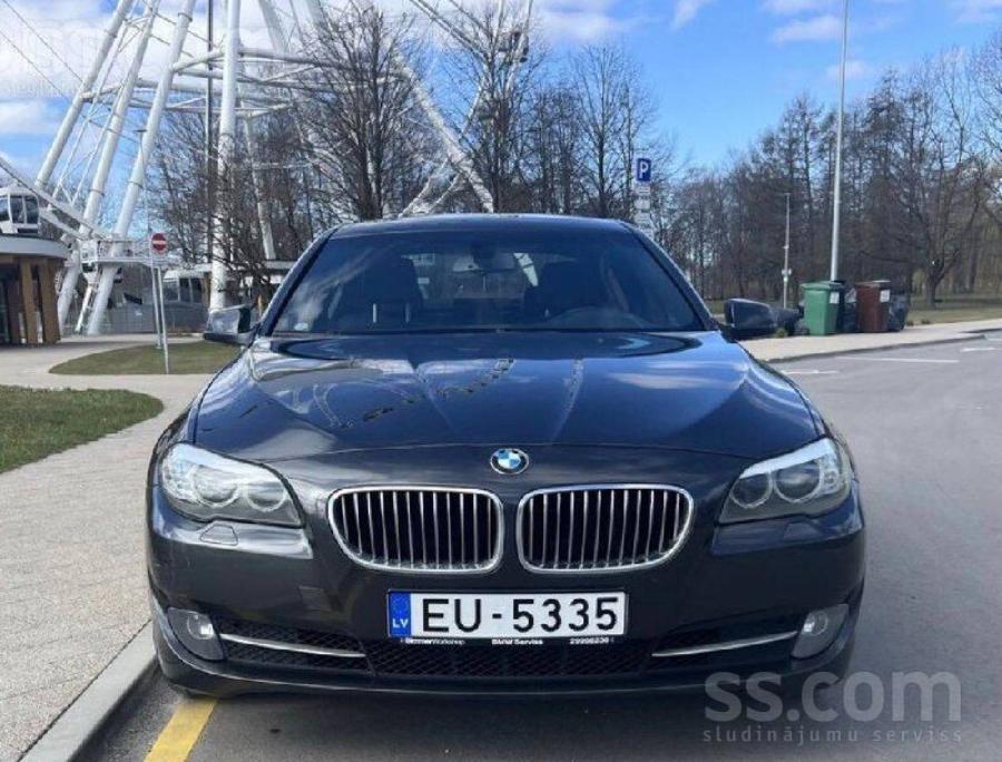 Синий БМВ 525 2010 в Рига, объемом двигателя 3.00 л и пробегом 288 тыс. км за 10000 €, фото 7 на AUTOMOTO.COM.LV