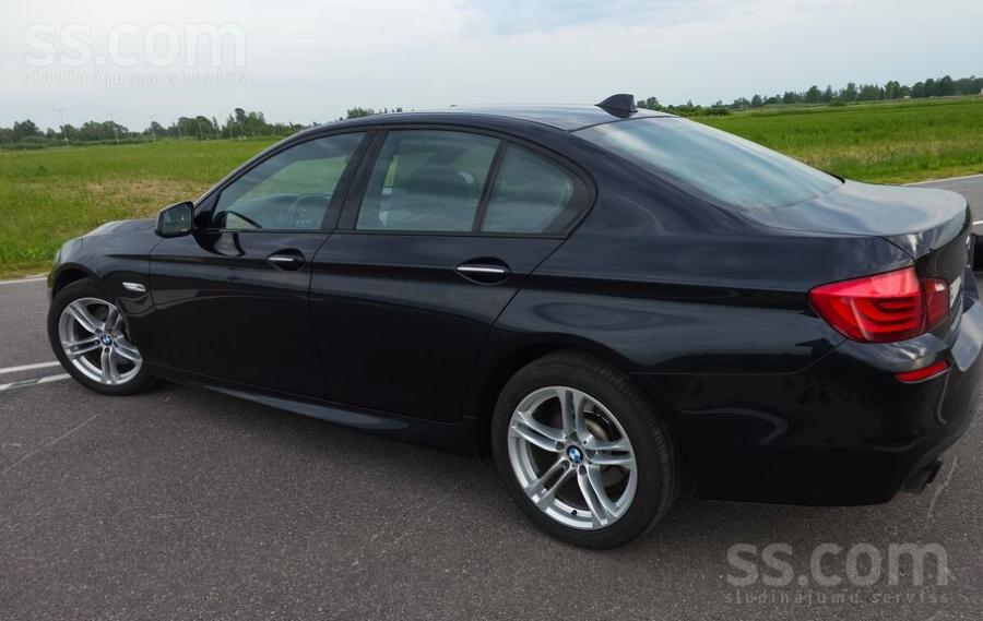 Blue BMW 525 2011 in Bauska, with an engine capacity of 2.00 L and mileage of 321 thousand km for 9800 €, photo 3 on AUTOMOTO.COM.LV