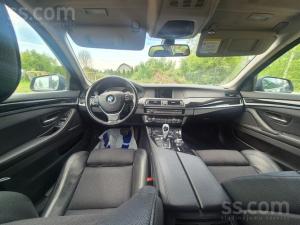 Blue BMW 525 2011 in Bauska, with an engine capacity of 3.00 L and mileage of 306 thousand km for 7990 €, photo 11 on AUTOMOTO.COM.LV