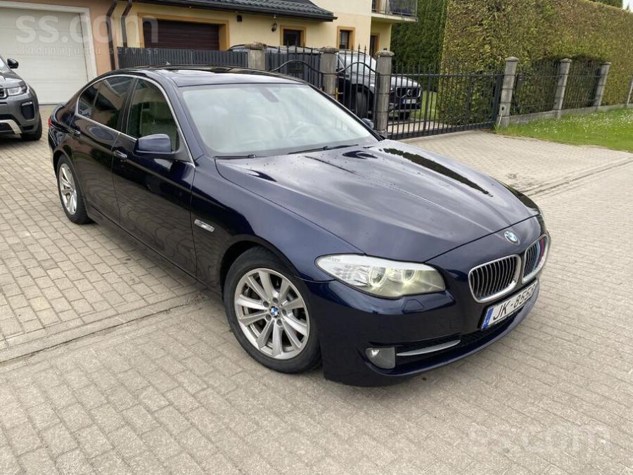 Blue BMW 525 2011 in Riga, with an engine capacity of 3.00 L and mileage of 340 thousand km for 6850 €, photo 1 on AUTOMOTO.COM.LV