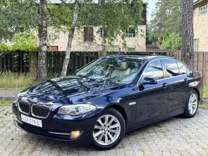 Blue BMW 525 2011 in Riga, with an engine capacity of 3.00 L and mileage of 330 thousand km for 7770 €, photo 4 on AUTOMOTO.COM.LV