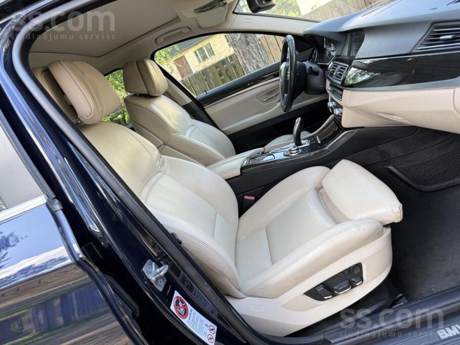 Blue BMW 525 2011 in Riga, with an engine capacity of 3.00 L and mileage of 330 thousand km for 7770 €, photo 12 on AUTOMOTO.COM.LV