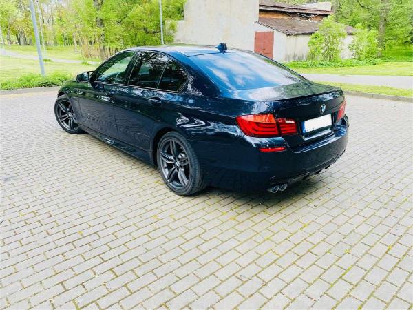 Blue BMW 525 2011 in Lazdijai, with an engine capacity of 2.00 L and mileage of 392 thousand km for 8000 €, photo 3 on AUTOMOTO.COM.LV