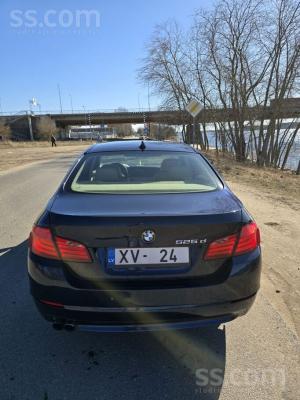 Zils BMW 525 2012 Rīga, ar dzinēja tilpumu 3.00 L un nobraukumu 0 tūkst. km par 7950 €, foto 4 vietnē AUTOMOTO.COM.LV