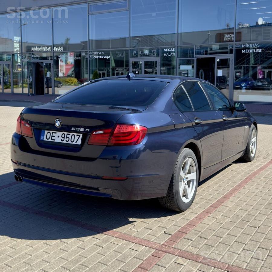 Zils BMW 525 2012 Rīga, ar dzinēja tilpumu 3.00 L un nobraukumu 398 tūkst. km par 7800 €, foto 4 vietnē AUTOMOTO.COM.LV
