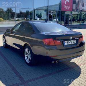 Zils BMW 525 2012 Rīga, ar dzinēja tilpumu 3.00 L un nobraukumu 398 tūkst. km par 7800 €, foto 5 vietnē AUTOMOTO.COM.LV