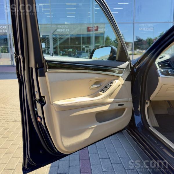 Zils BMW 525 2012 Rīga, ar dzinēja tilpumu 3.00 L un nobraukumu 398 tūkst. km par 7800 €, foto 9 vietnē AUTOMOTO.COM.LV