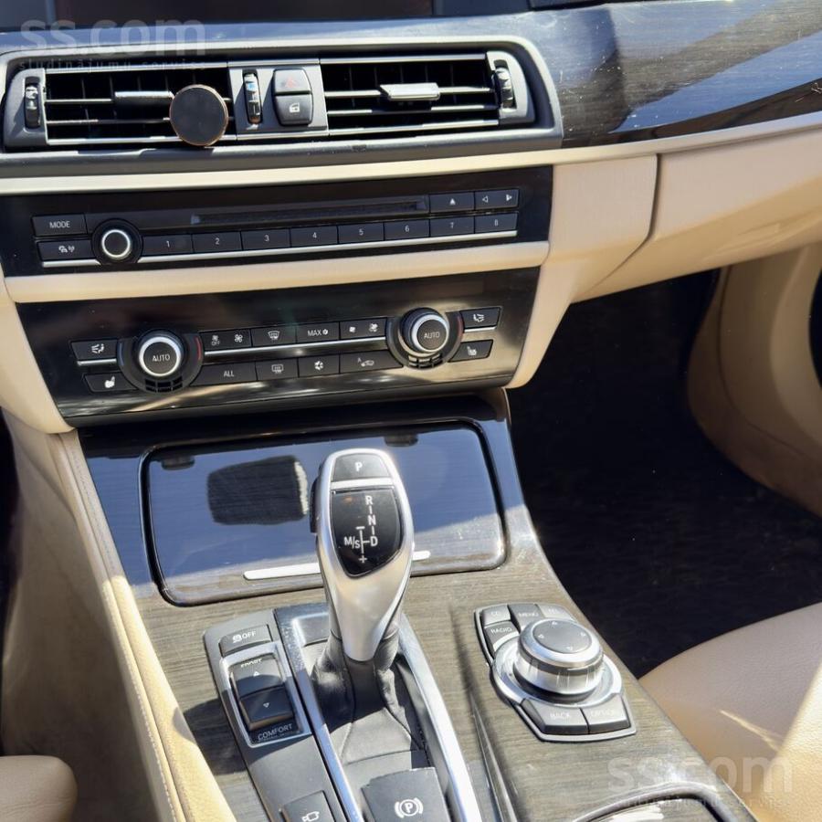 Zils BMW 525 2012 Rīga, ar dzinēja tilpumu 3.00 L un nobraukumu 398 tūkst. km par 7800 €, foto 13 vietnē AUTOMOTO.COM.LV