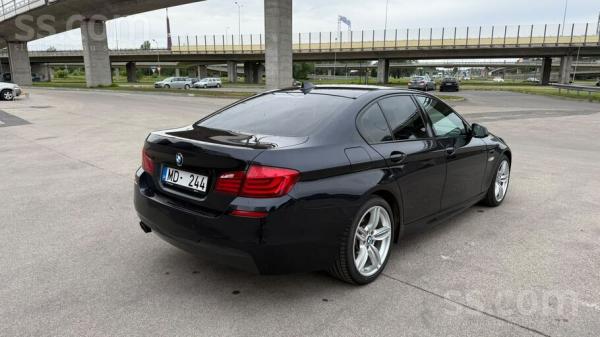Blue BMW 525 2012 in Riga, with an engine capacity of 2.00 L and mileage of 366 thousand km for 12000 €, photo 1 on AUTOMOTO.COM.LV