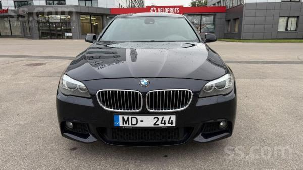 Blue BMW 525 2012 in Riga, with an engine capacity of 2.00 L and mileage of 366 thousand km for 12000 €, photo 5 on AUTOMOTO.COM.LV