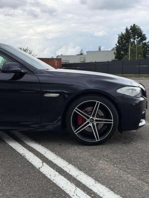 Blue BMW 525 2013 in Kedainiai, with an engine capacity of 2.00 L and mileage of 255 thousand km for 9500 €, photo 12 on AUTOMOTO.COM.LV