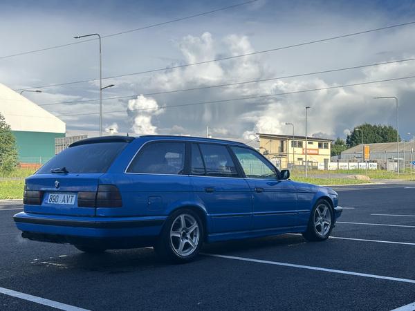 Zils BMW 525 1993 Tallina, ar dzinēja tilpumu 0.00 L un nobraukumu 0 tūkst. km par 2500 €, foto 7 vietnē AUTOMOTO.COM.LV