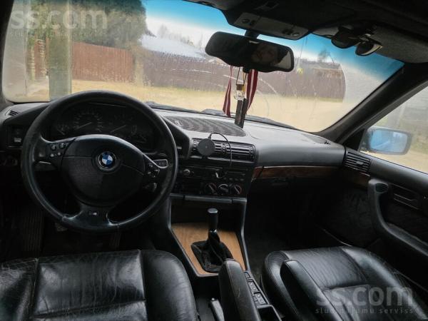 Zils BMW 525 1995 Jēkabpils, ar dzinēja tilpumu 3.00 L un nobraukumu 422 tūkst. km par 5500 €, foto 4 vietnē AUTOMOTO.COM.LV