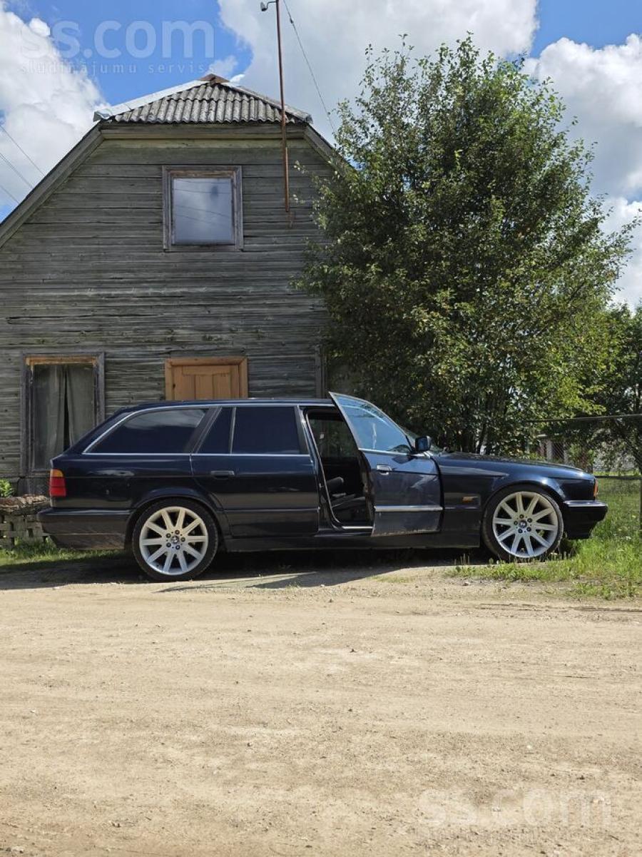 Zils BMW 525 1995 Jēkabpils, ar dzinēja tilpumu 3.00 L un nobraukumu 423 tūkst. km par 4750 €, foto 3 vietnē AUTOMOTO.COM.LV