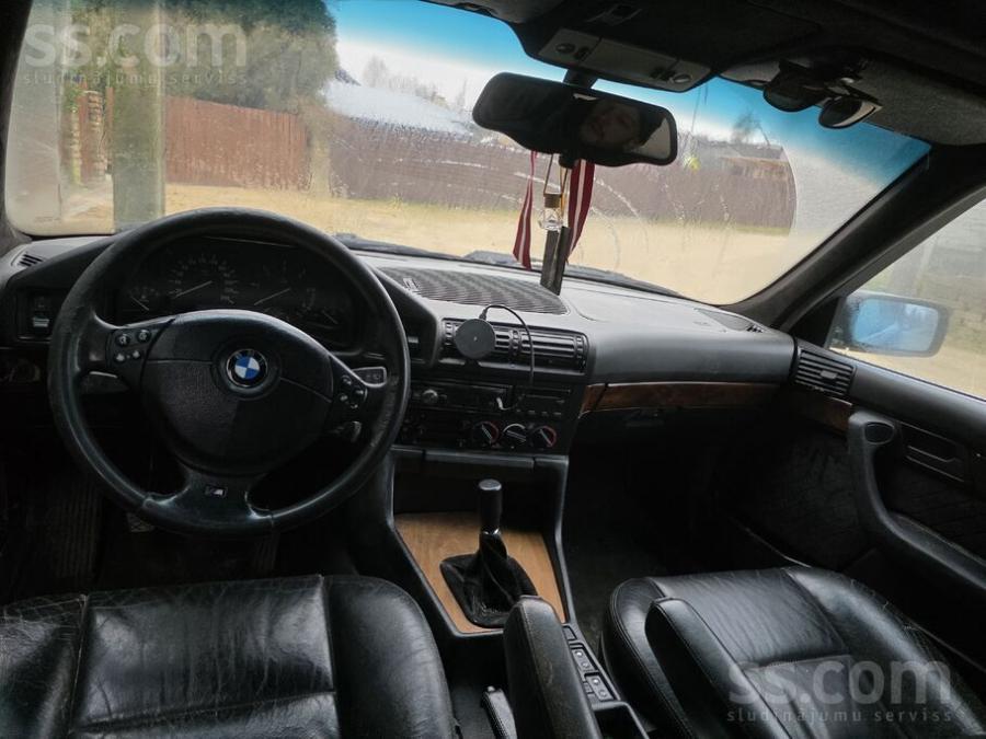 Zils BMW 525 1995 Jēkabpils, ar dzinēja tilpumu 3.00 L un nobraukumu 423 tūkst. km par 4750 €, foto 5 vietnē AUTOMOTO.COM.LV