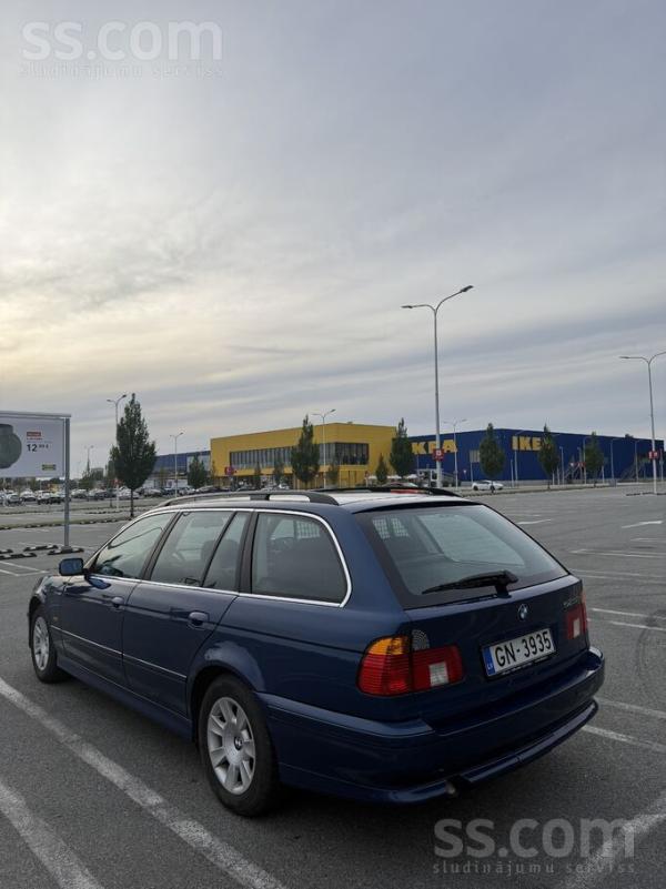 Blue BMW 525 2000 in Riga, with an engine capacity of 2.50 L and mileage of 194 thousand km for 4650 €, photo 3 on AUTOMOTO.COM.LV