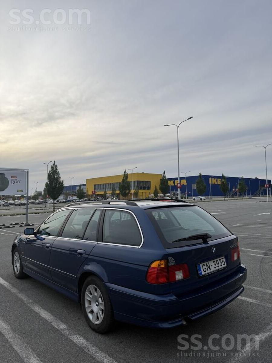 Zils BMW 525 2000 Rīga, ar dzinēja tilpumu 2.50 L un nobraukumu 194 tūkst. km par 4650 €, foto 4 vietnē AUTOMOTO.COM.LV