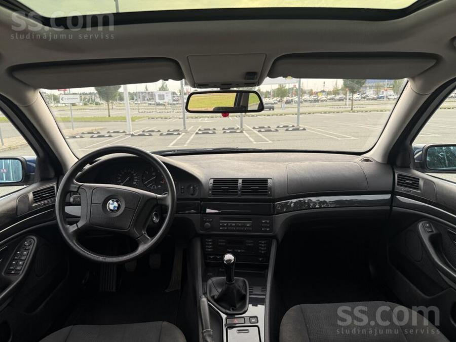 Zils BMW 525 2000 Rīga, ar dzinēja tilpumu 2.50 L un nobraukumu 194 tūkst. km par 4650 €, foto 7 vietnē AUTOMOTO.COM.LV