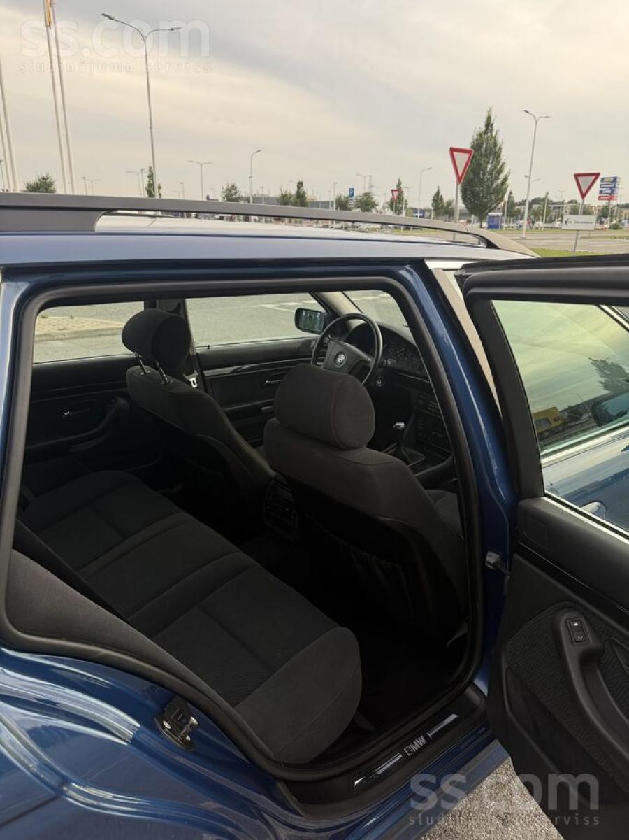 Zils BMW 525 2000 Rīga, ar dzinēja tilpumu 2.50 L un nobraukumu 194 tūkst. km par 4650 €, foto 9 vietnē AUTOMOTO.COM.LV