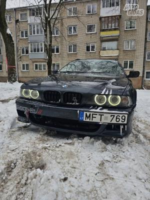 Blue BMW 525 2001 in Vilnius, with an engine capacity of 2.50 L and mileage of 488 thousand km for 2000 €, photo  on AUTOMOTO.COM.LV