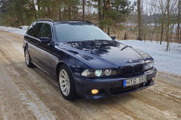 Zils BMW 525 2001 Kauņa, ar dzinēja tilpumu 2.50 L un nobraukumu 389 tūkst. km par 2000 €, foto 1 vietnē AUTOMOTO.COM.LV