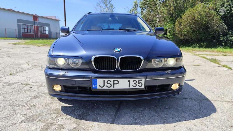 Zils BMW 525 2001 Klaipėda, ar dzinēja tilpumu 2.50 L un nobraukumu 300 tūkst. km par 2700 €, foto 1 vietnē AUTOMOTO.COM.LV