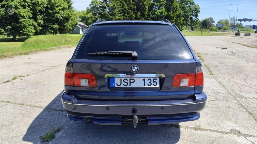 Zils BMW 525 2001 Klaipėda, ar dzinēja tilpumu 2.50 L un nobraukumu 300 tūkst. km par 2700 €, foto 5 vietnē AUTOMOTO.COM.LV